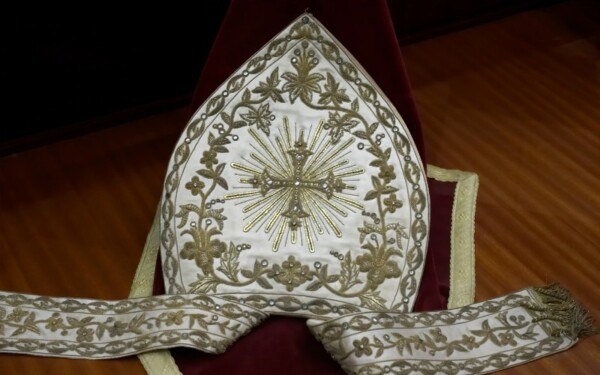 Miter Hats - Essential Facts - Hat Realm