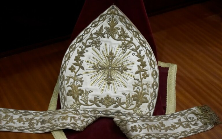 Miter Hats - Essential Facts - Hat Realm