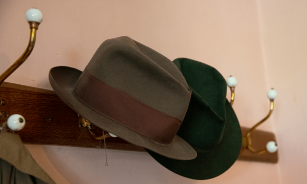 Fedora vs Pork Pie Hat: Differences Explained - Hat Realm